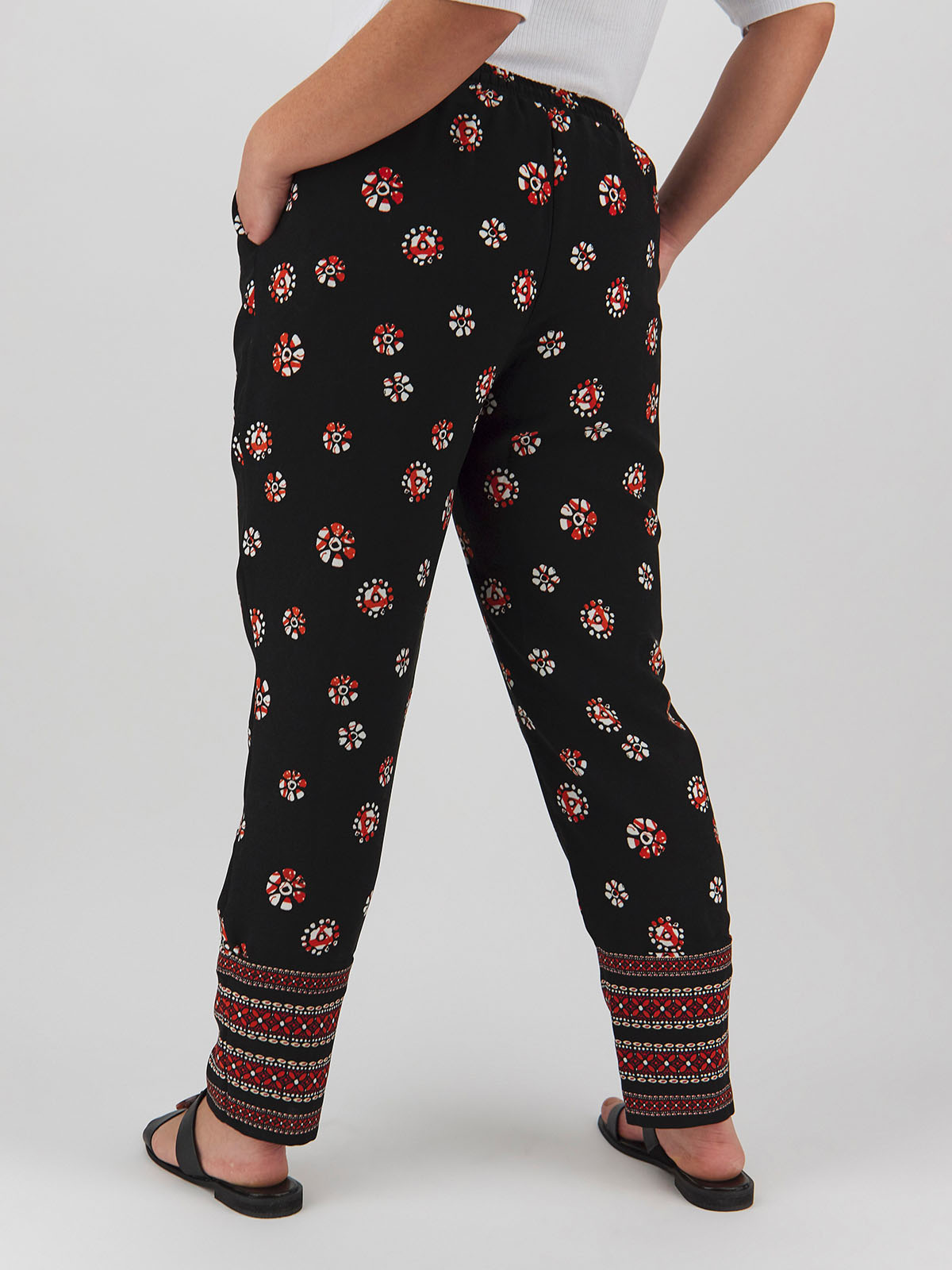 Capsule - - BLACK Border Print Crepe Jogger Tapered Trousers - Plus ...